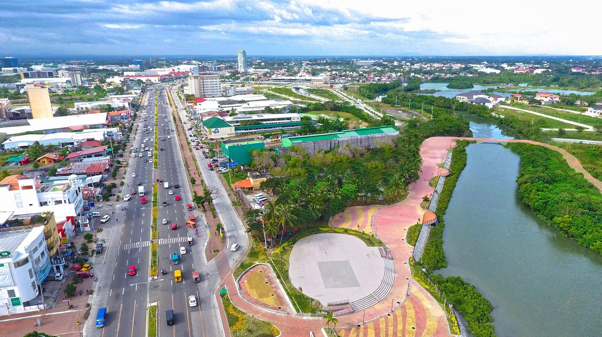 DILG: RECLAIM PUBLIC ROADS