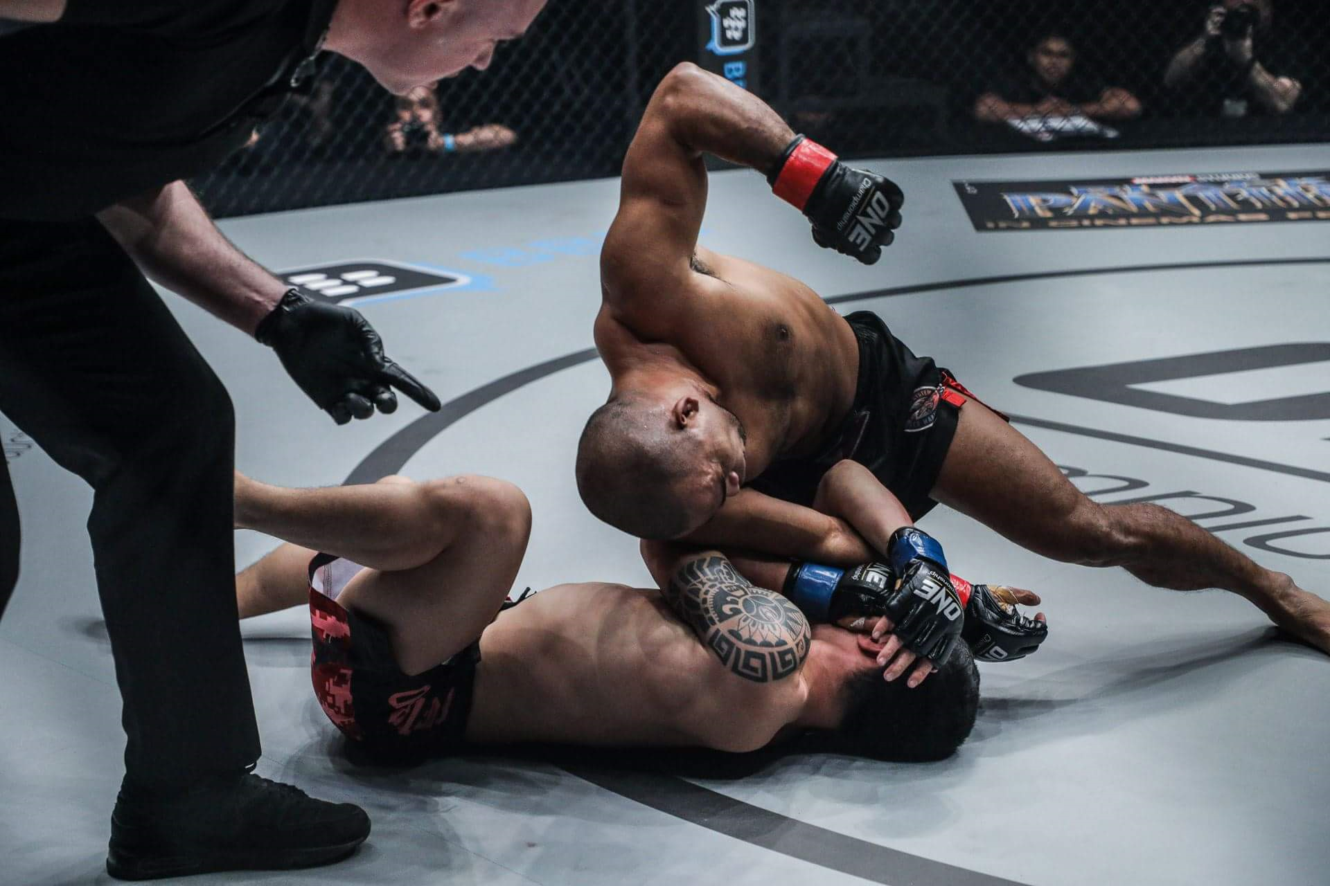 Ilonggo MMA fighter Catalan TKOs Chinese foe