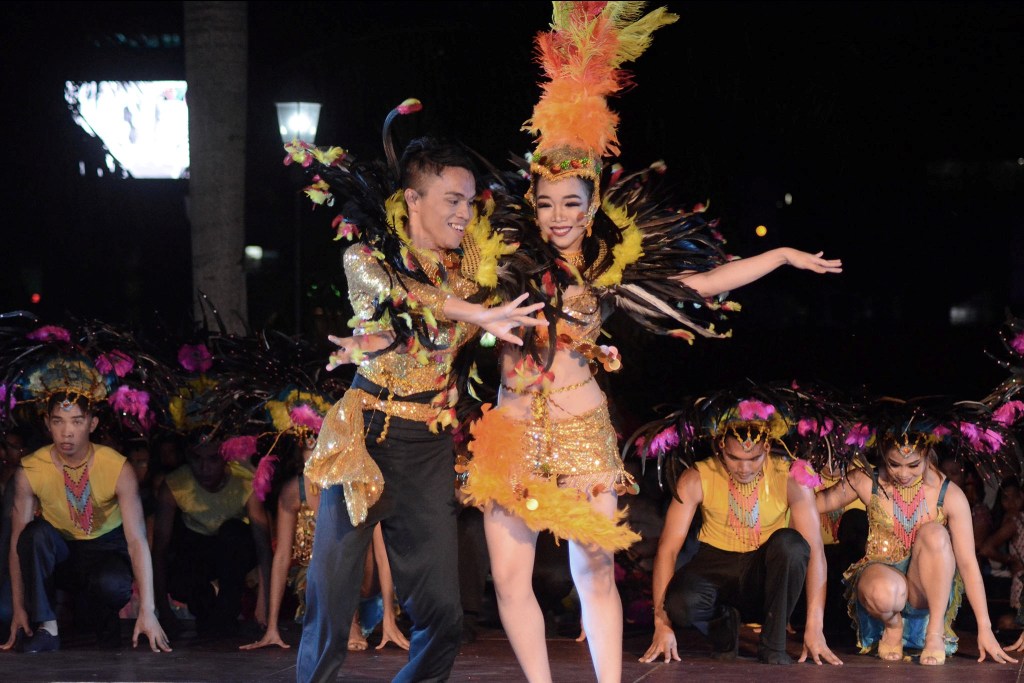 Samba beat and boat racing make a rare mix