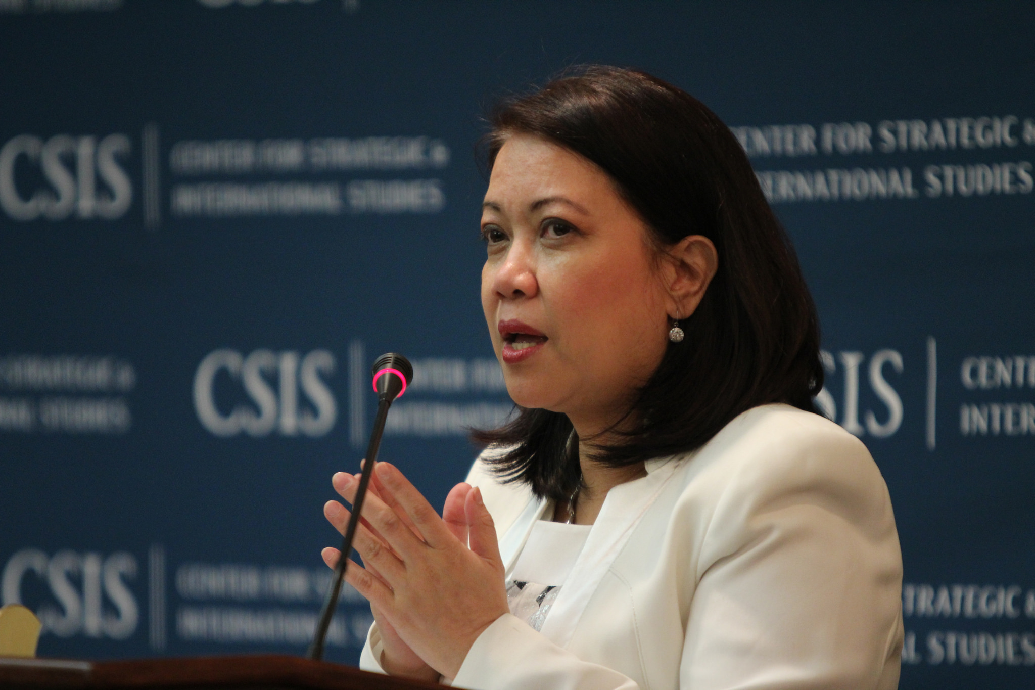Sereno facing Supreme Court justices in Baguio