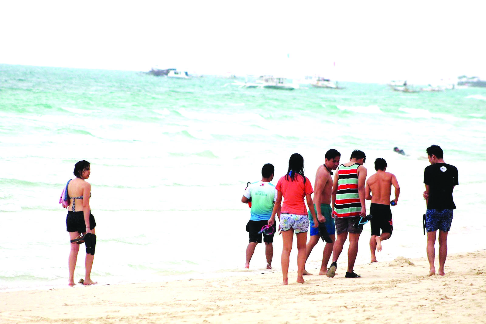 200 Army, Navy personnel deployed for island security