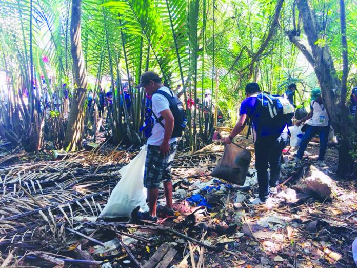 More Boracay displaced workers get transpo aid