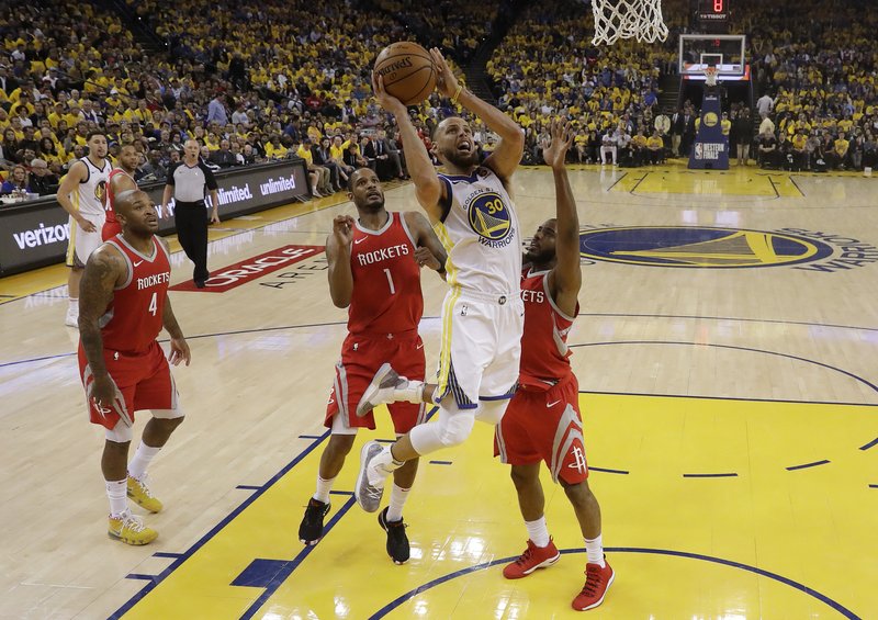 Stephen Curry posts 35 as Warriors drubs Rockets