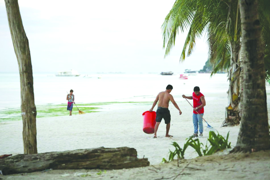Boracay cash-for-work beneficiaries get P14.5M