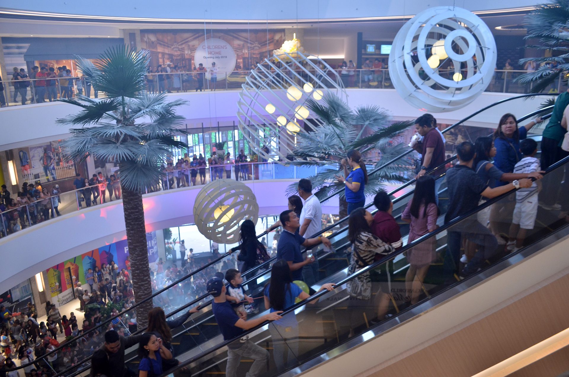 Festive Walk Mall: A tropical shopping sanctuary right at the heart of ...