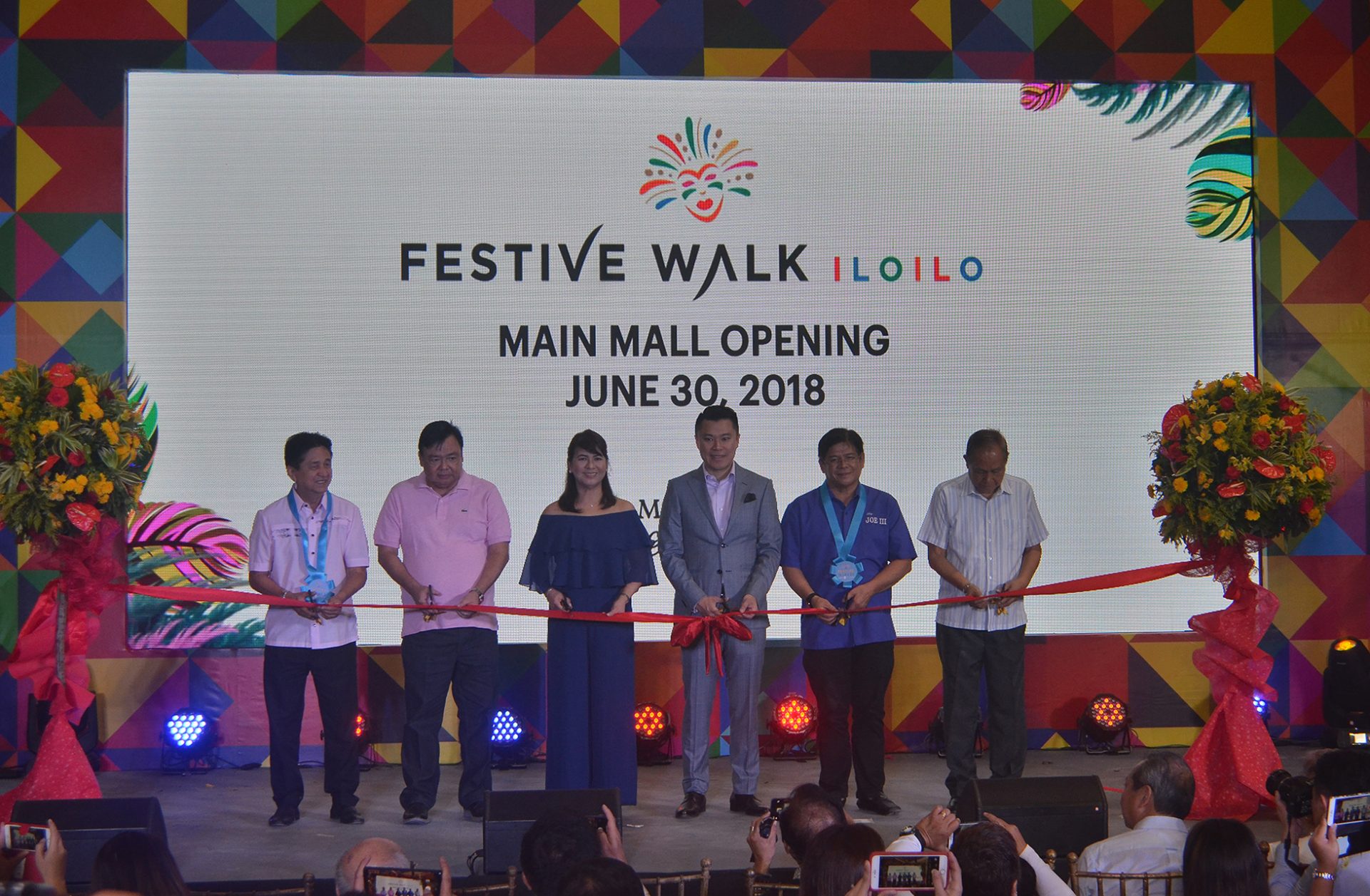 A star-studded celebration at Festive Walk Mall