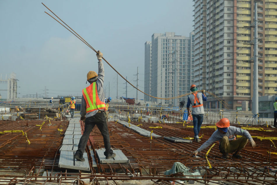 Gov’t targets to complete 32 flagship infra projects by 2022