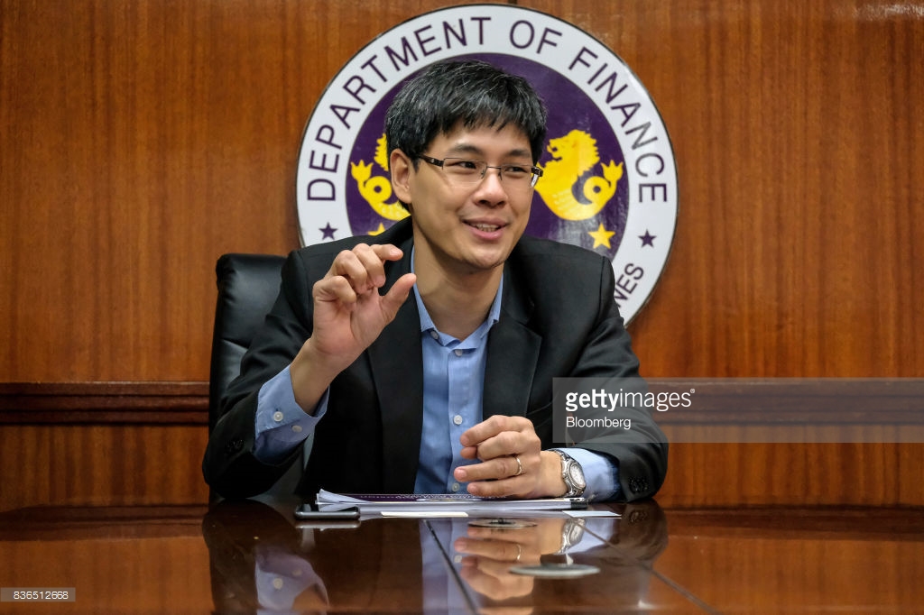 NEDA chief seeks eased quarantine measures to solve hunger, job losses