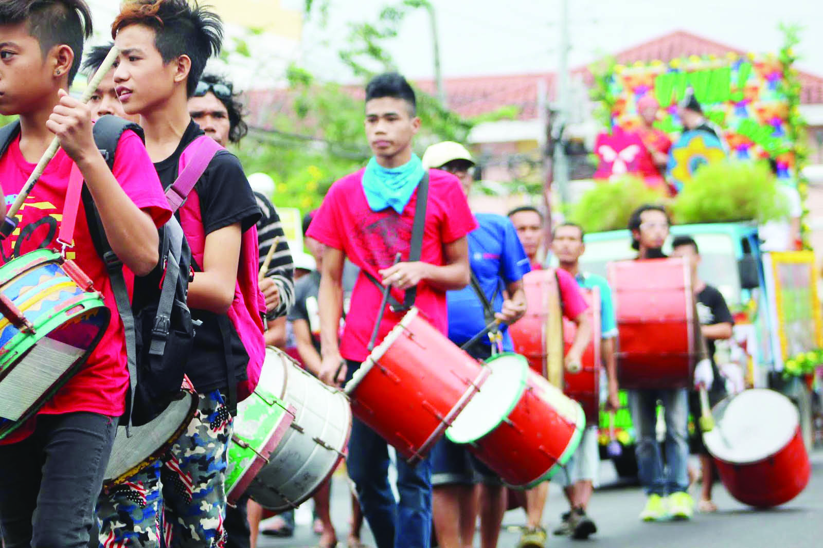 64 tribes join in Ati-Atihan opening salvo