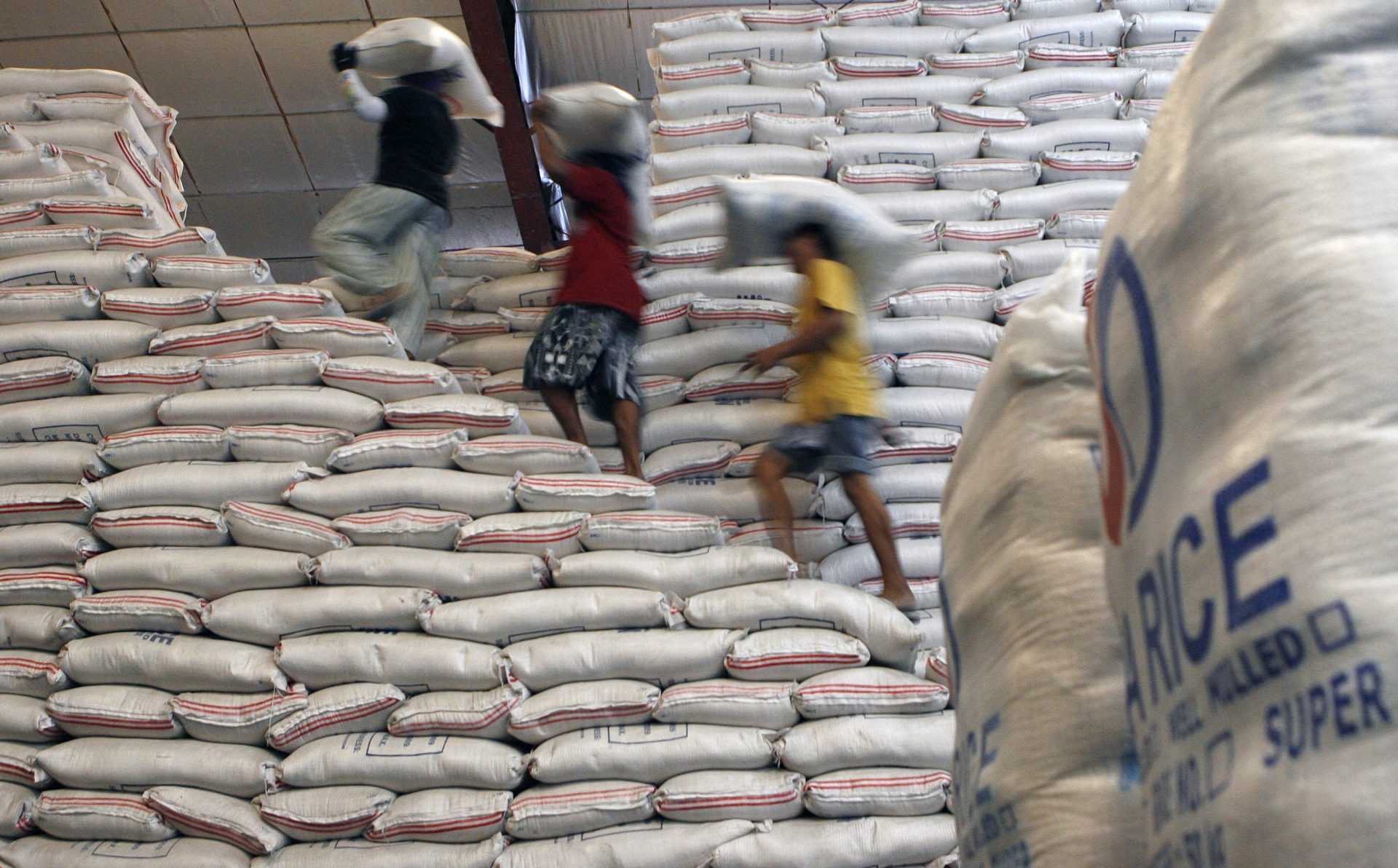 NFA delivers 3T bags of rice for DSWD feeding program
