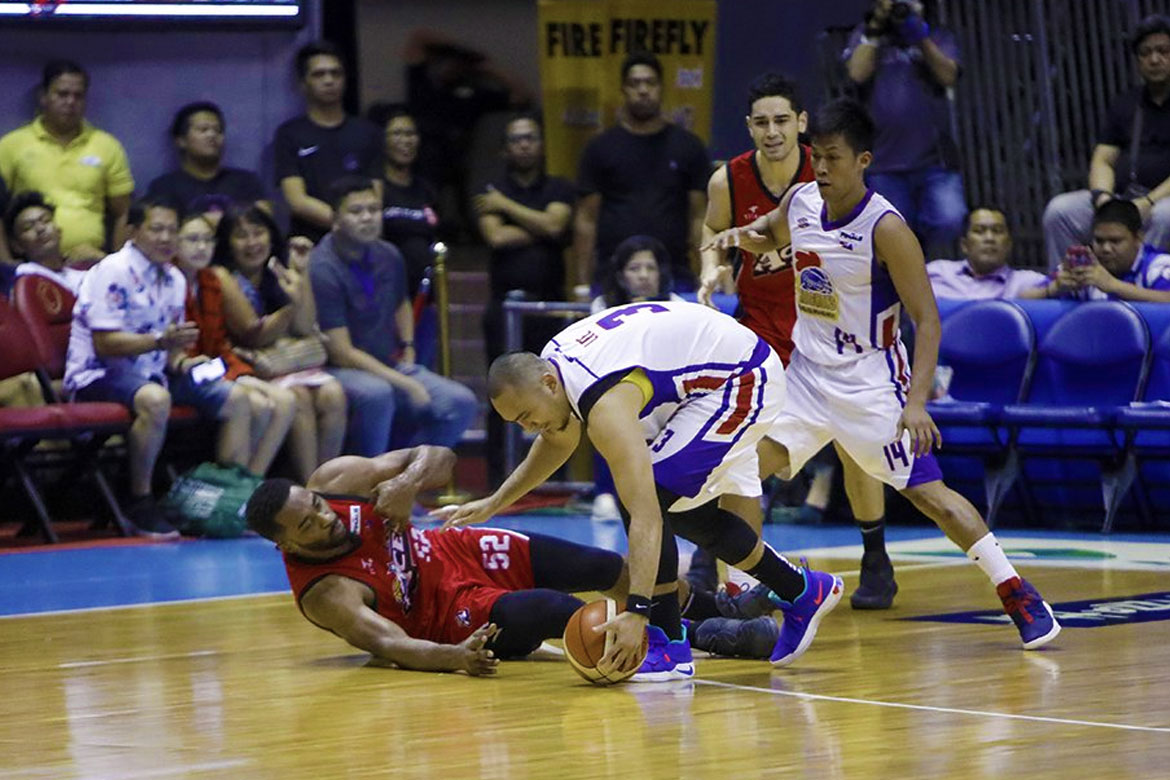 Turnovers hurting Alaska in Finals series, admits Compton