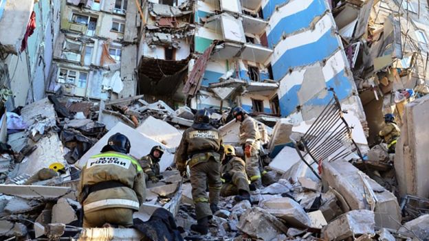 7 dead, dozens trapped after Russian gas blast
