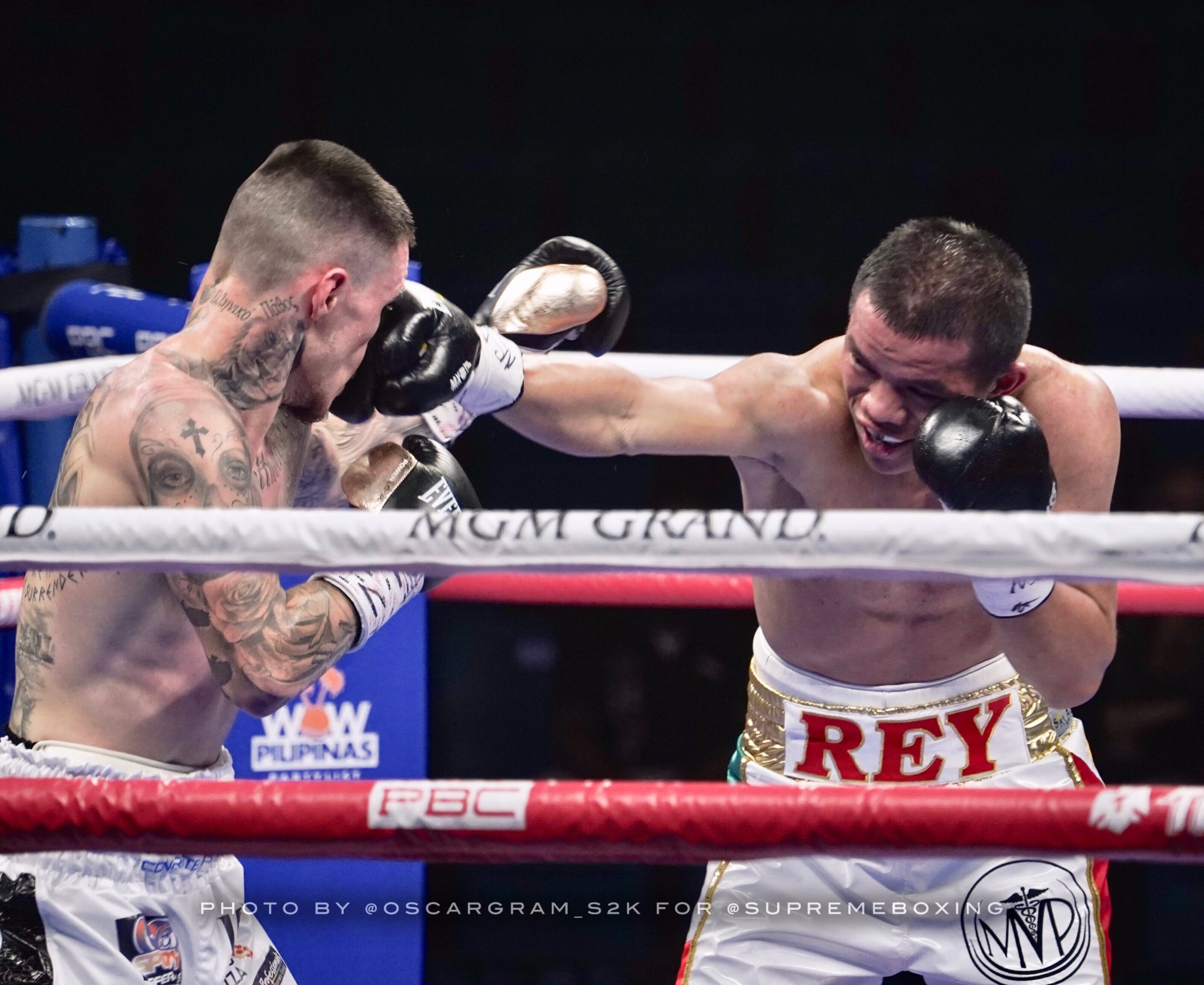 Two Filipino boxers falter in Pacquiao- Broner undercard