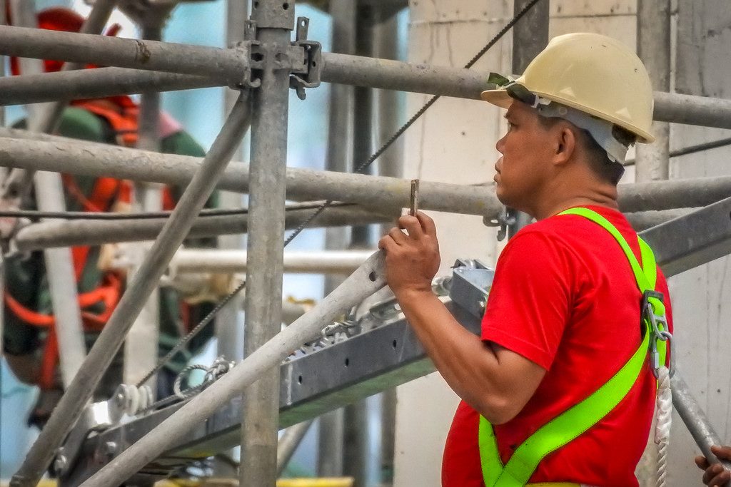 Gov't lowers growth target to 6 – 7% amid budget delays