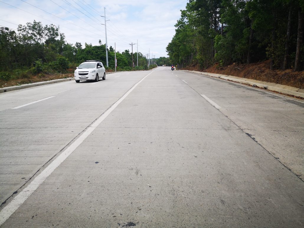 DPWH readies Guimaras roads for Holy Week rush