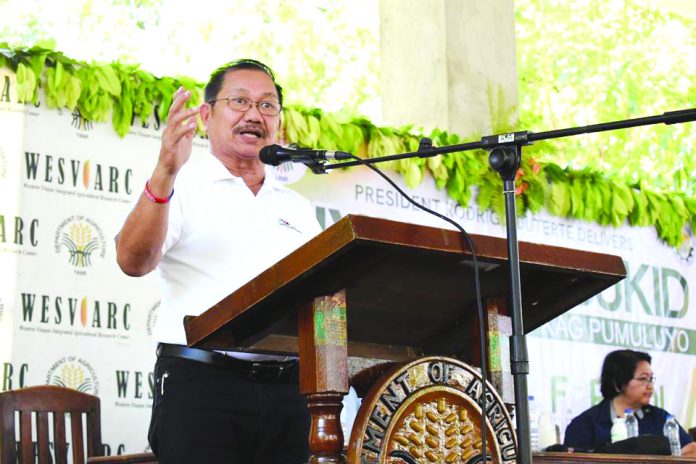 DA extends loans to agriculture graduates