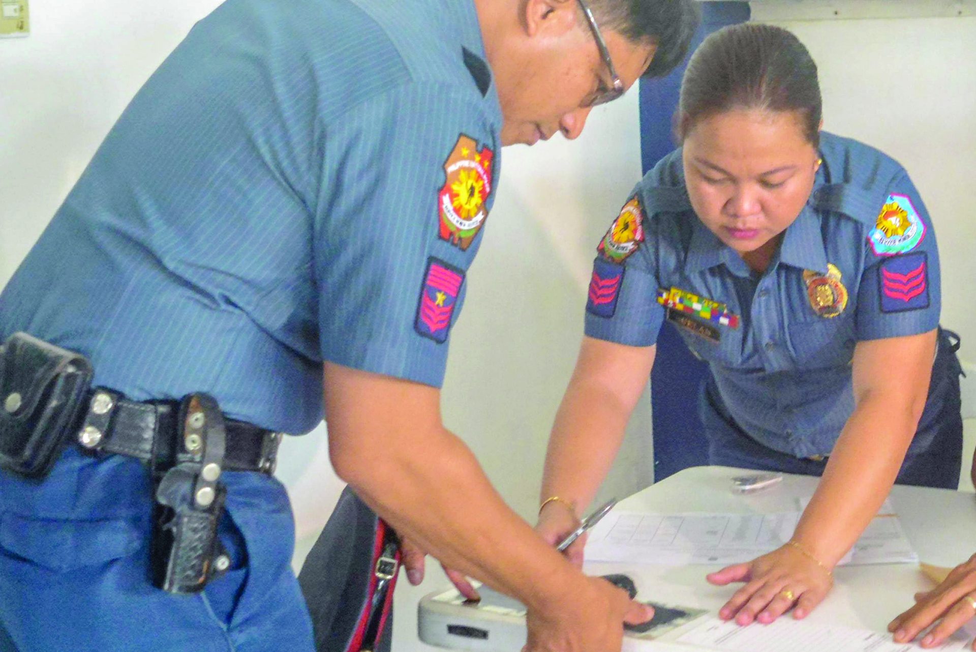 43 PNP, AFP cast votes in local absentee voting