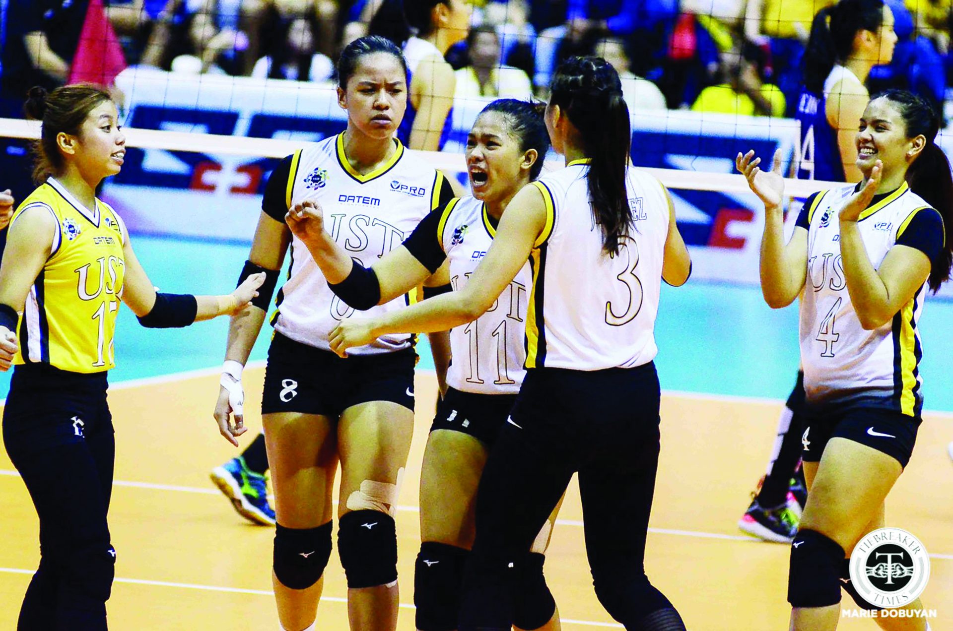UST sweeps Ateneo, nears UAAP volley crown
