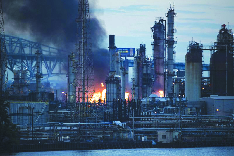 Explosions, fire rock US oil refinery; gas prices could rise