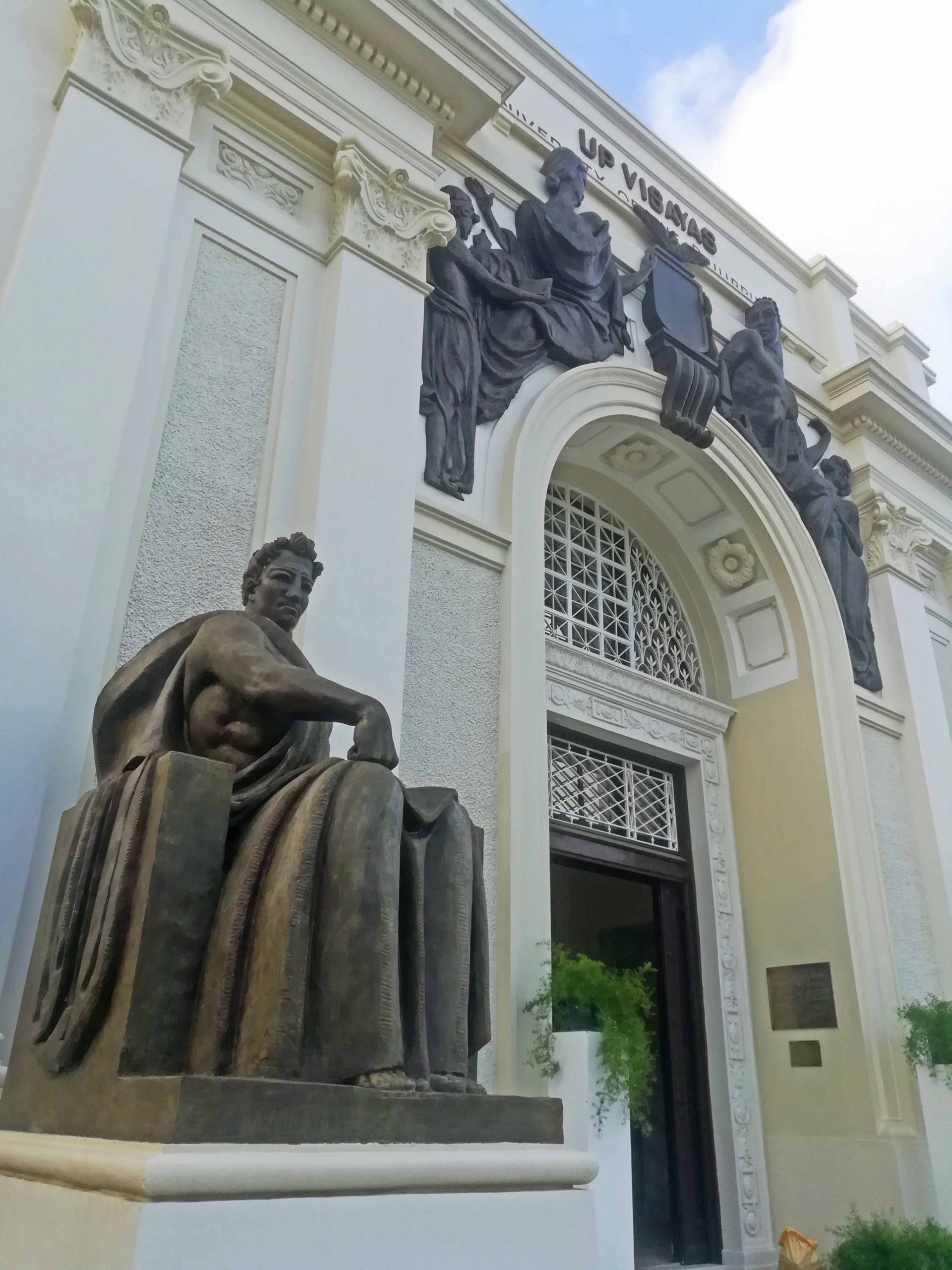 Old renaissance Iloilo reemerges