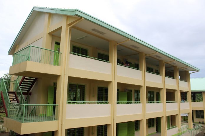 DPWH turns over new buildings to southern Negros schools
