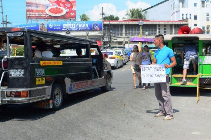 A FLOP OR SUCCESS? Traffic normal, says gov’t but jeep strikers claim ...