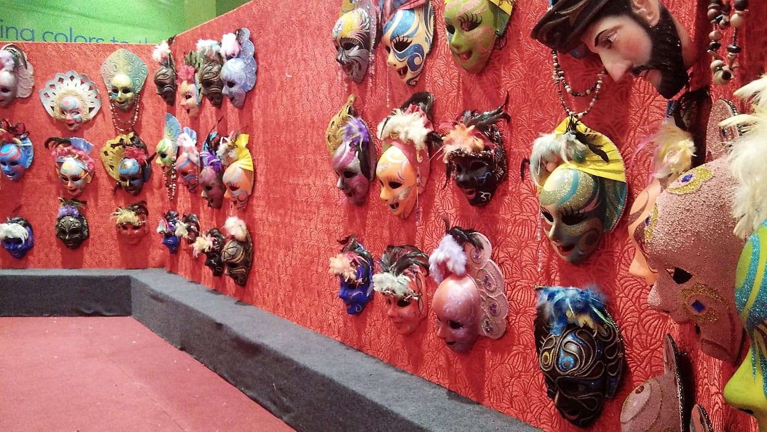 Over 400 int’l masks featured in Bacolod exhibit