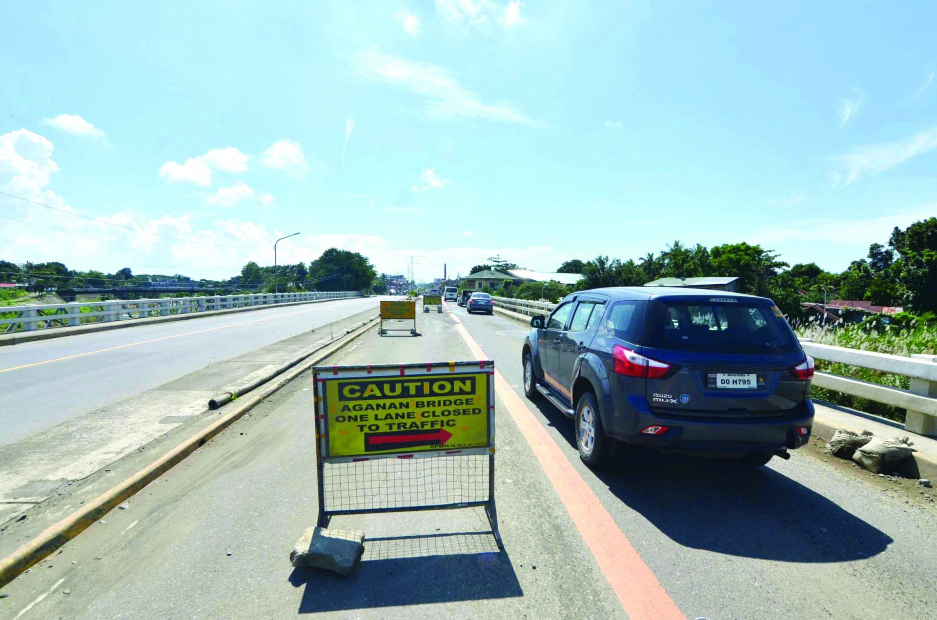 DPWH urges contractors to follow road work safety rules