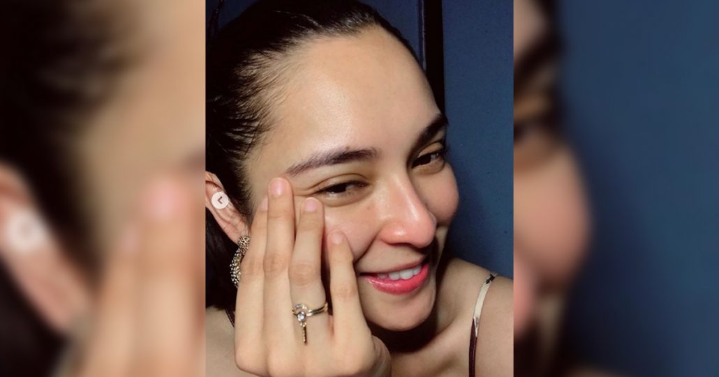 Ryza Cenon gets ‘engaged’ to herself
