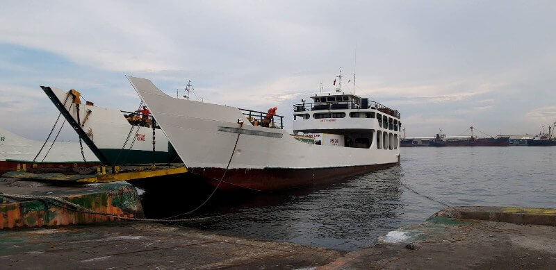 ‘Tisoy’ strands hundreds at Bacolod’s Bredco port