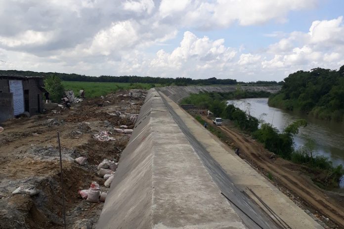 Flood control structures, road concreting projects completed in central Iloilo towns