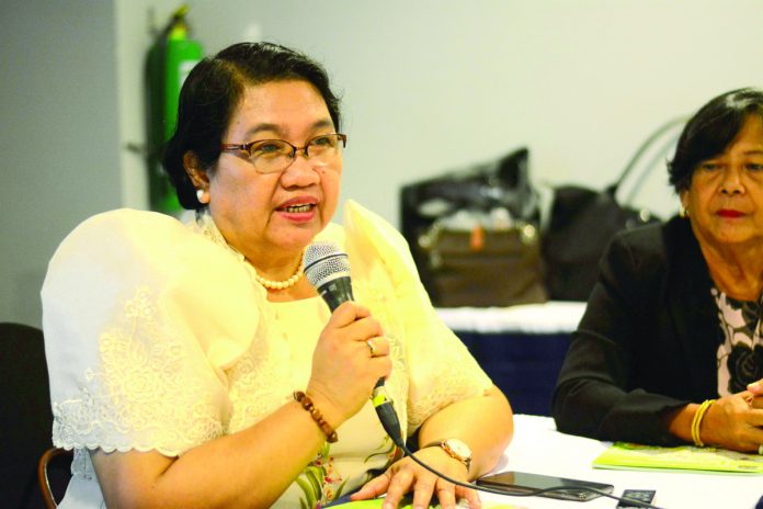 Try agribusiness, licensed agriculturists told