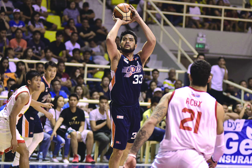 AFTER 15 YEARS: Bolts’ Ranidel de Ocampo announces PBA farewell