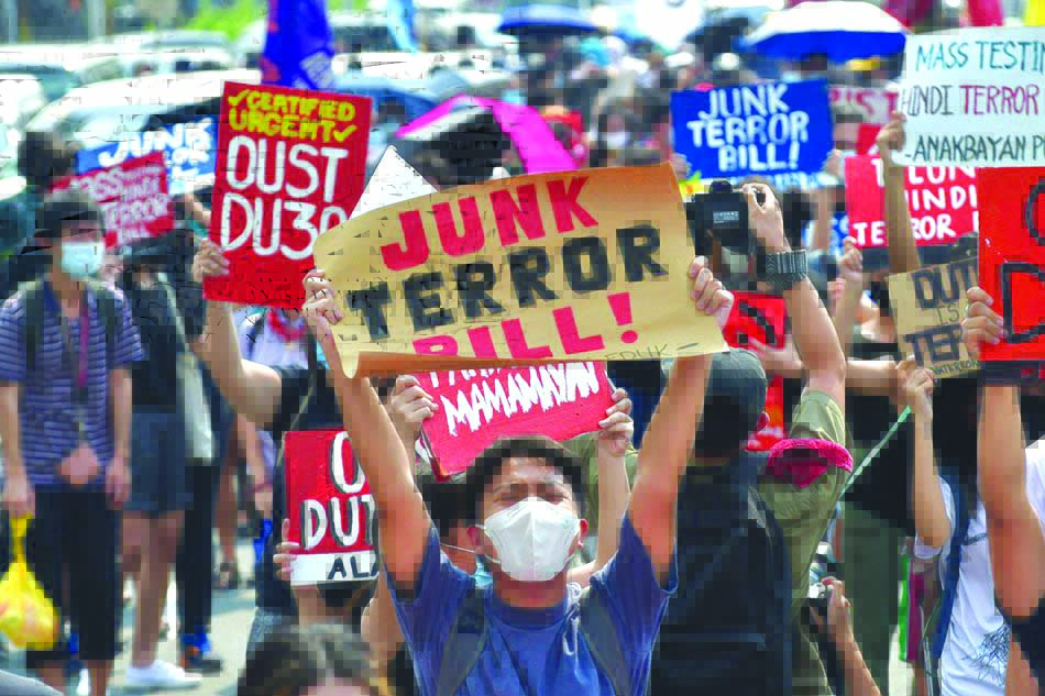 Duterte ‘inclined’ to sign Anti-Terror Bill – Palace