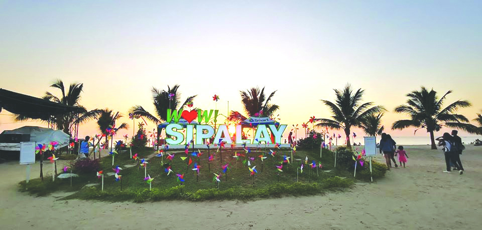 Tourism activities in Sipalay City beaches, resorts return