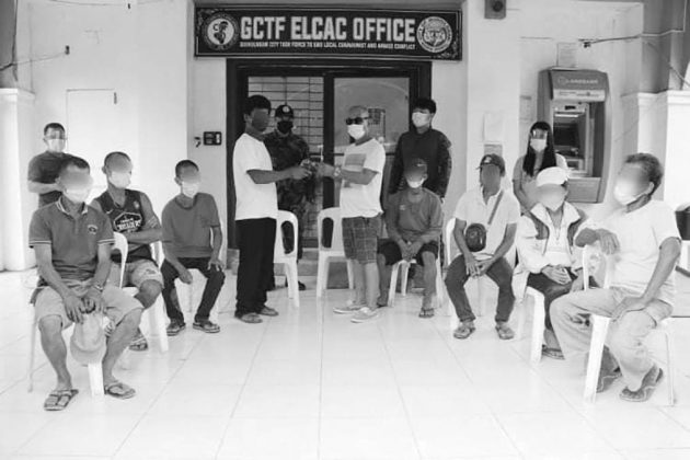 More NPA rebels surrender in central Negros