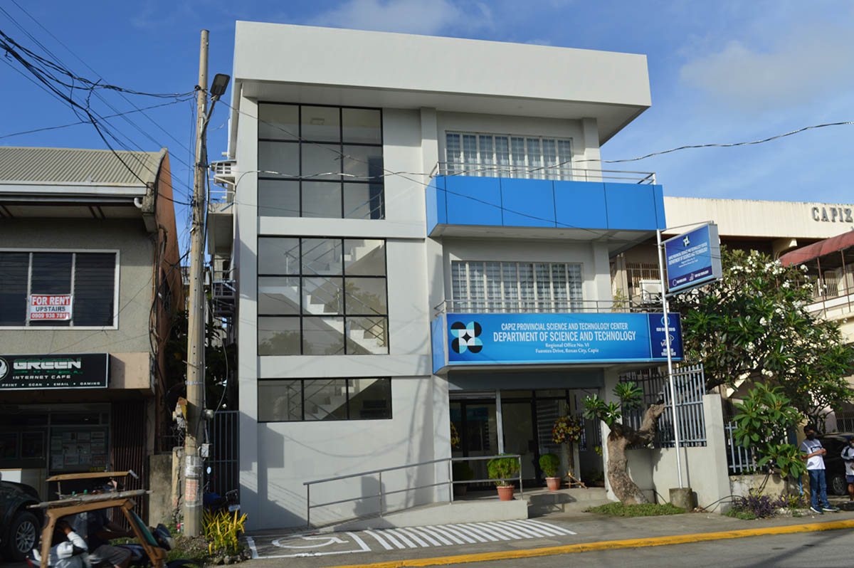 DOST unveils new S&T center in Capiz