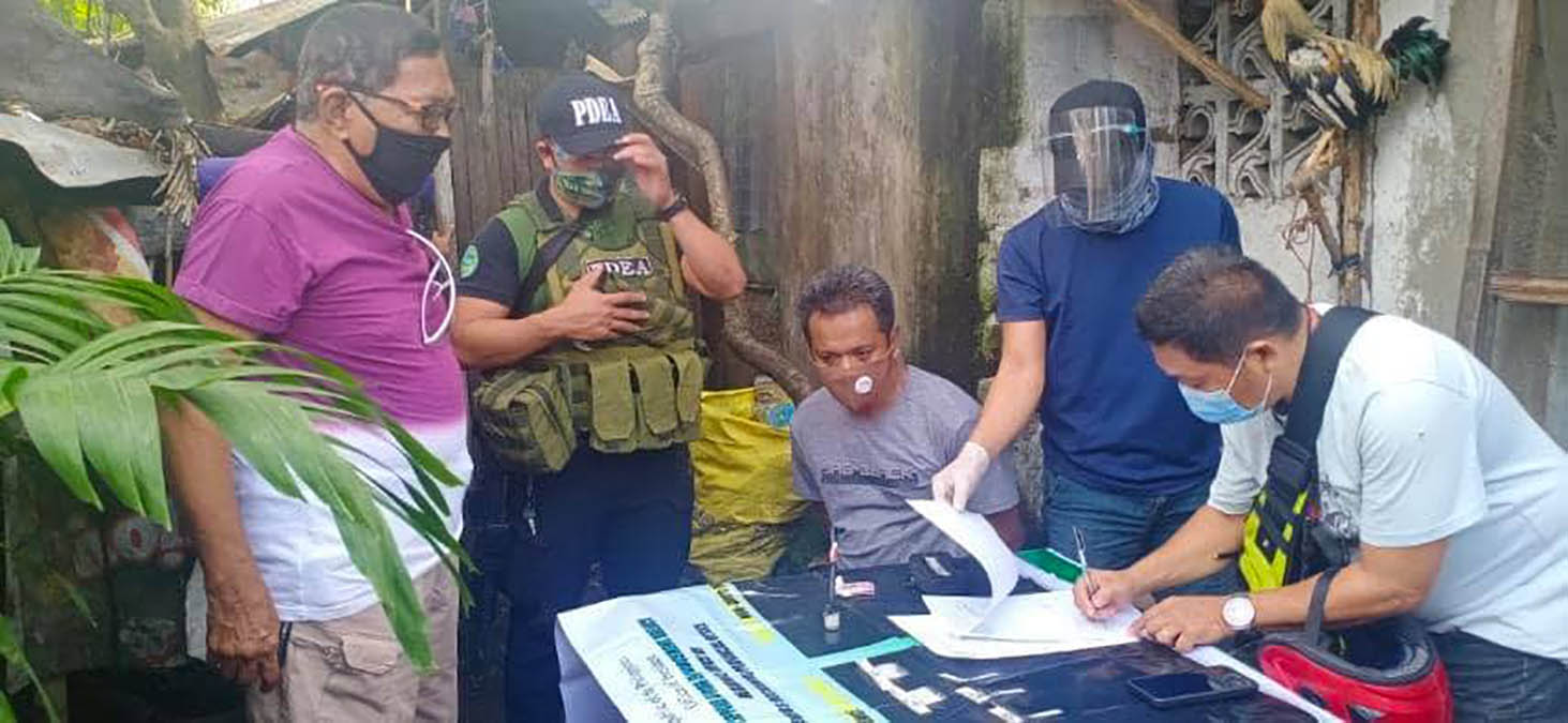 3 arrested in San Carlos drug busts