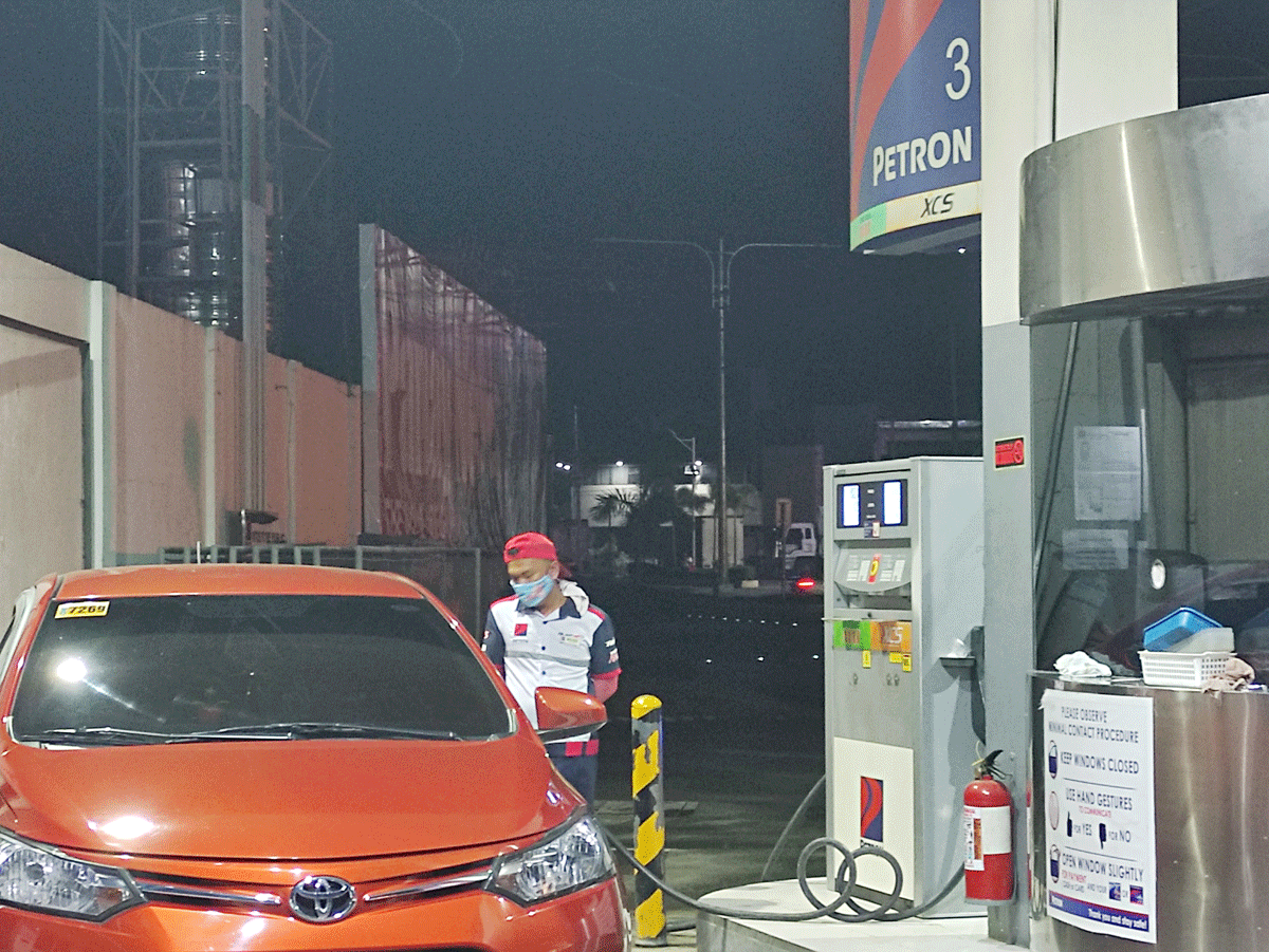 MANILA – Oil firms will impose again increases in their pump prices ...