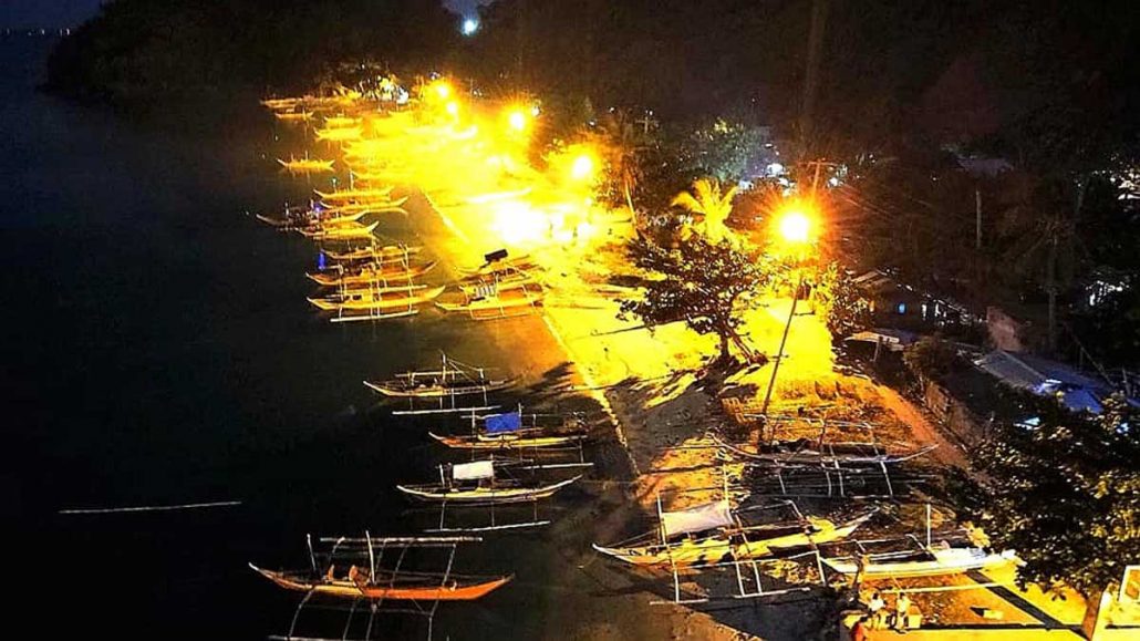 Island barangay gets street lights