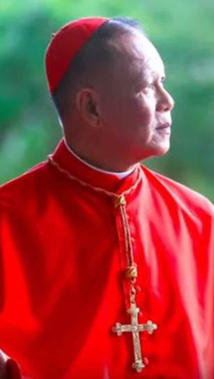 ‘To serve, listen, renew’: Cardinal Advincula officially receives red ...