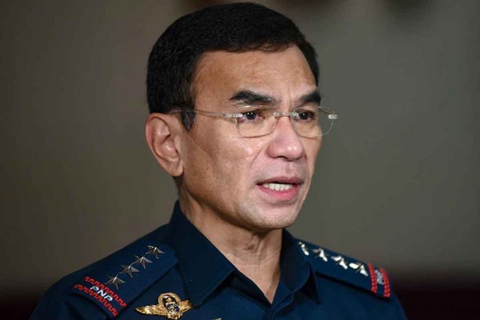 Police warn public vs name-dropping con artists