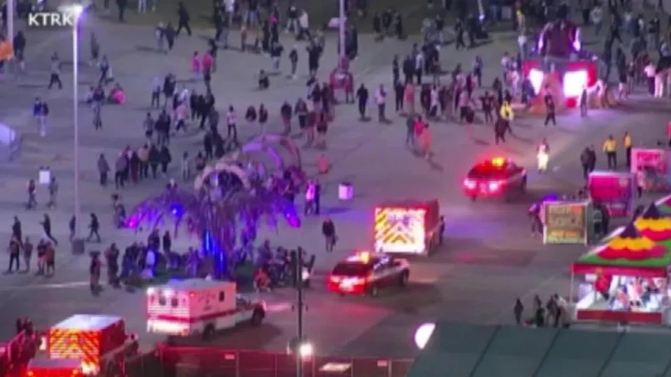 Victims named as police probe US festival crush