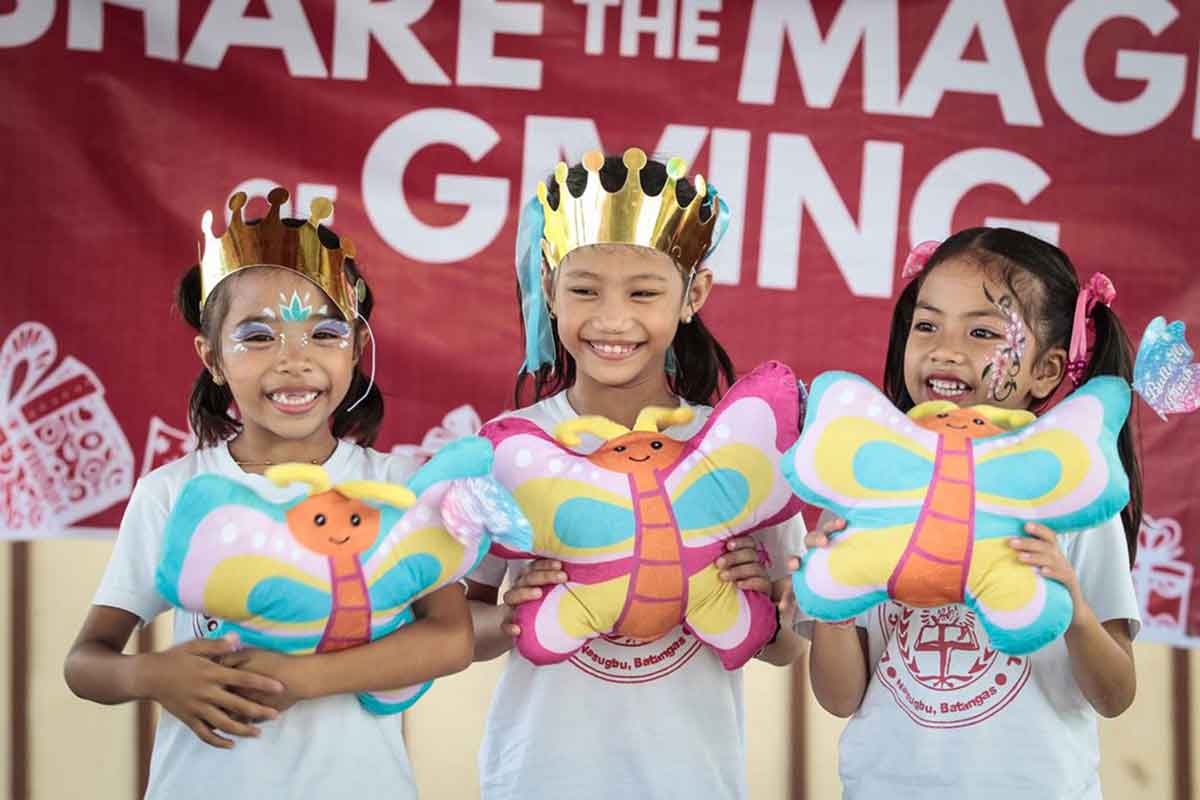 SHARE- A- TOY at the SM Store