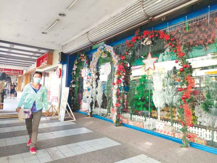 DTI reminds consumers: Buy safe Christmas lights