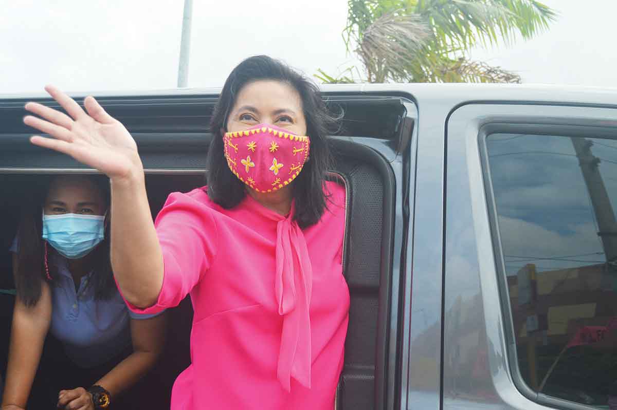 LENI: ‘YOU OVERWHELM ME, ILOILO’; Guv, mayors lead pack of supporters