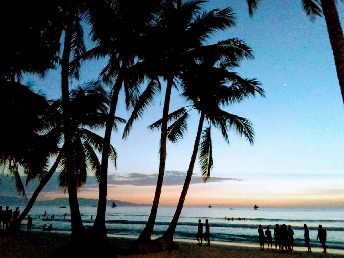 Boracay safe for tourists, police assures