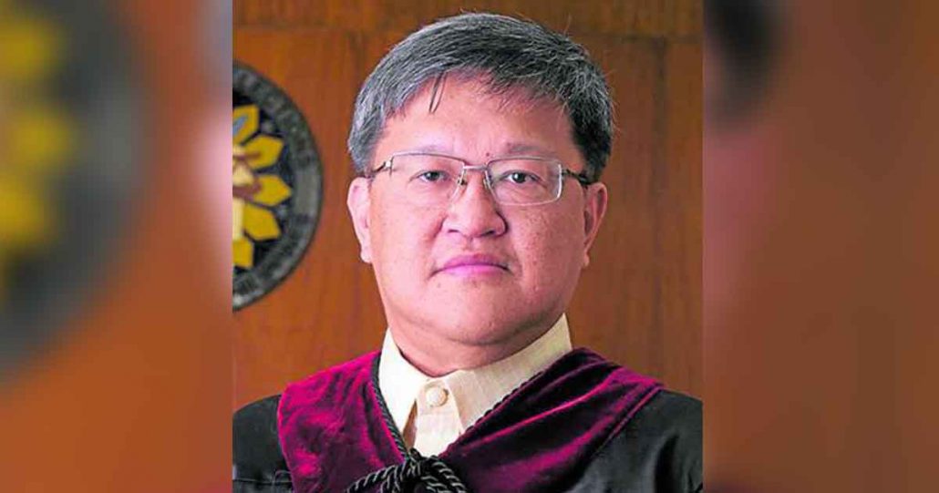 Ex-Comelec commissioner Kho sworn in as SC justice
