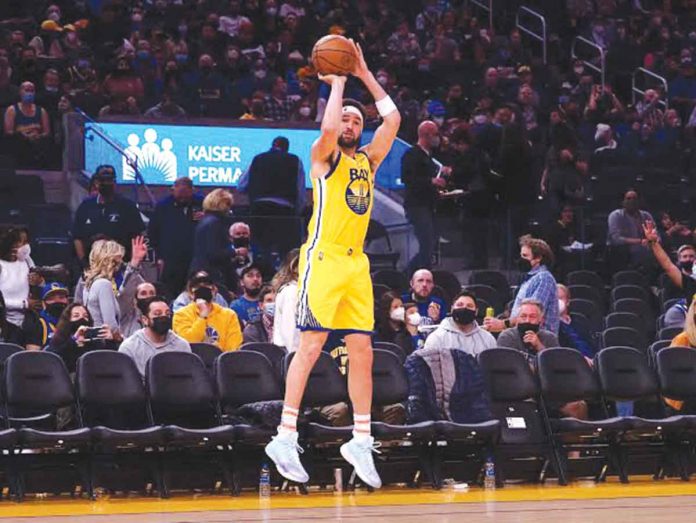 Klay hits 7 treys, Golden State wallops Kings