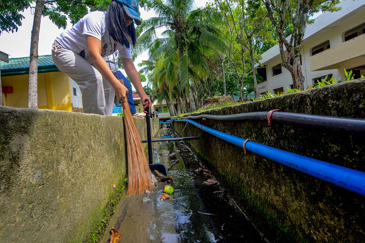 Women lead province-wide ‘Limpyo Iloilo Kontra Dengue’